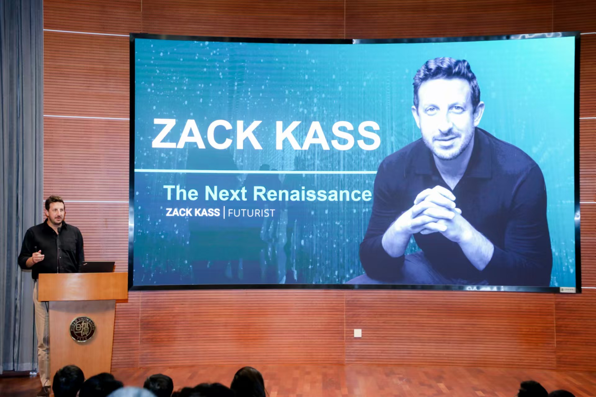 OpenAI全球市场应用负责人Zack Kass做客复旦，以“The Next Renaissance”为主题发表精彩演讲-复旦大学人工智能创新与产业(AI³)研究院